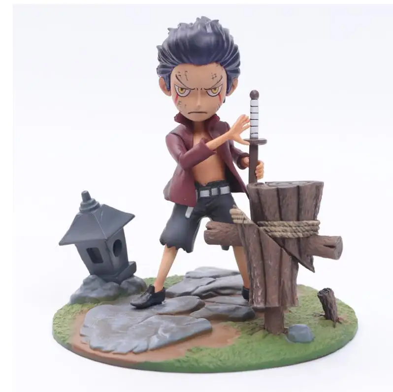 One Piece Young Ver. Mihawk 1/8 scale painted figure Children Ver ...