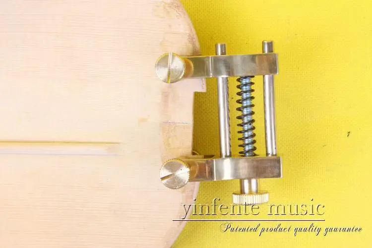 Violin-EDGE-CLAMP-for-repairing-cracks-tool-woodmaking-tools.jpg