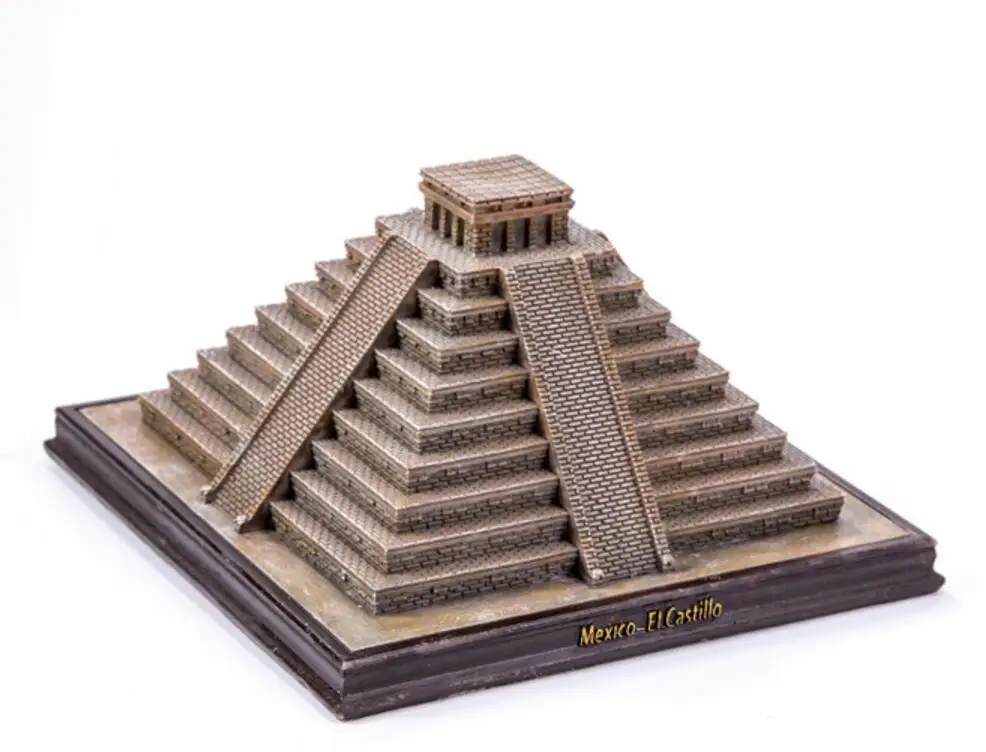 Mayan Pyramid Maze