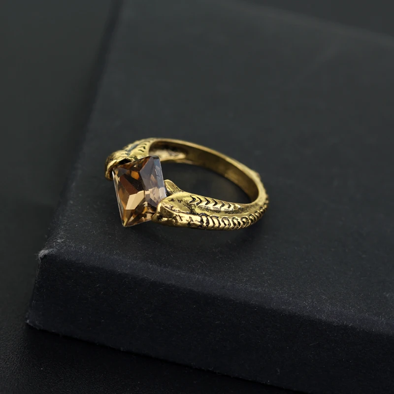 Lord Voldemort's Horcrux Ring The Resurrection Stone Marvolo Gaunt ...