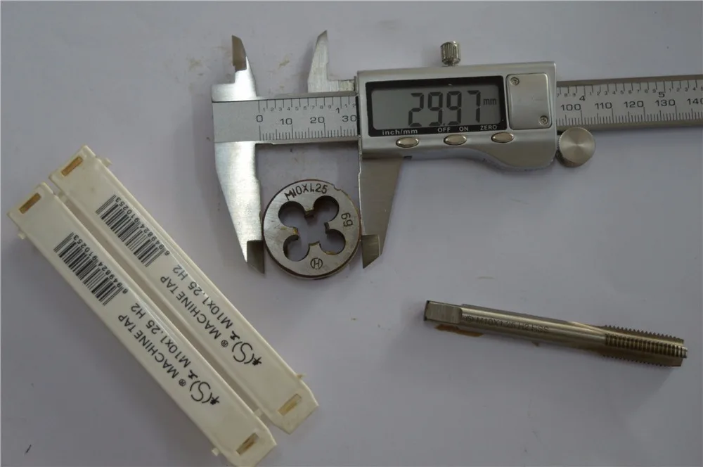 1 Piece M10 1 25mm Tap And 1 Piece M10 1 25mm Die M10 Standard Metric 1-piece-m10-1-25mm-tap-and-1-piece-m10-1-25mm-die-m10-standard-metric