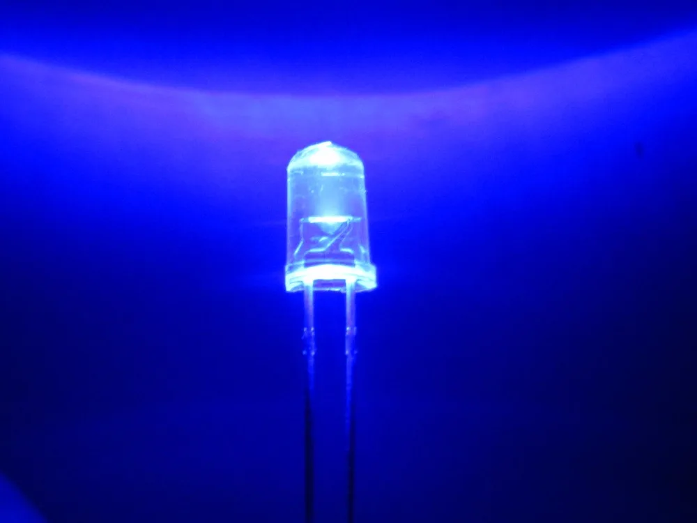 100pcs 5MM DIP Blue light Led Diode F5 Blue light emitting diode white ...