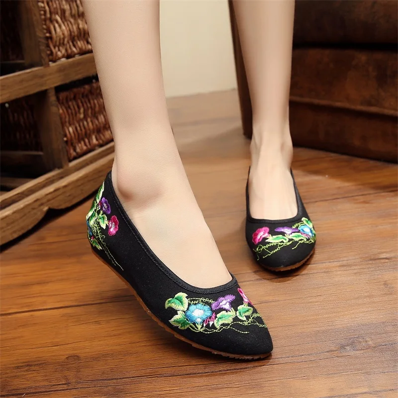 Women Fashion Shoes Chinese Style Elegant Flats Embroidery Shoes Woman ...