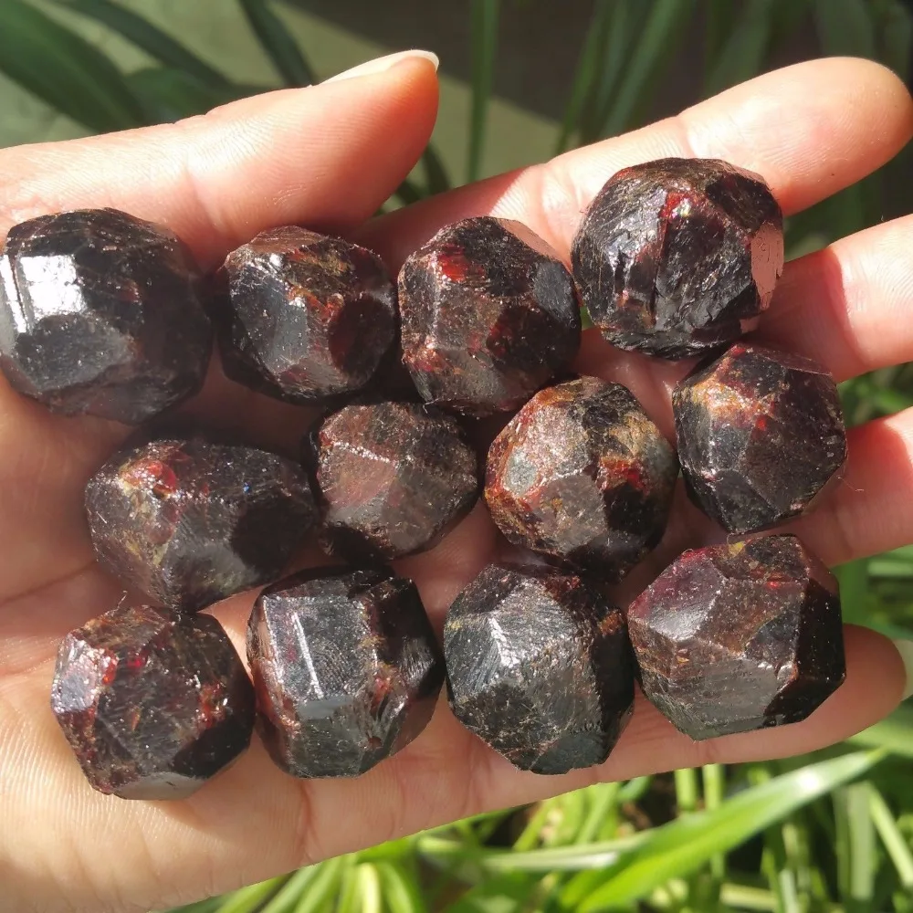100g Natural Red Garnet Crystal Gemstone Rough Stone Mineral Specimen ...