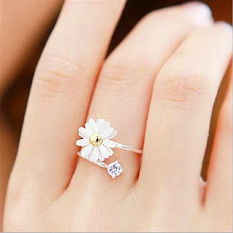 the newest white small fashion party daisy flower ring beautiful women ...