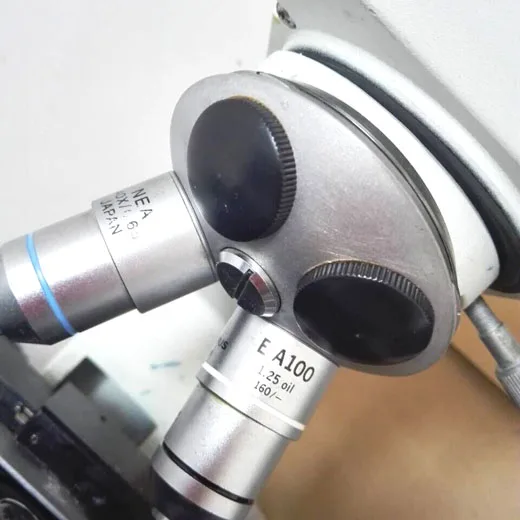 Nosepiece Microscope