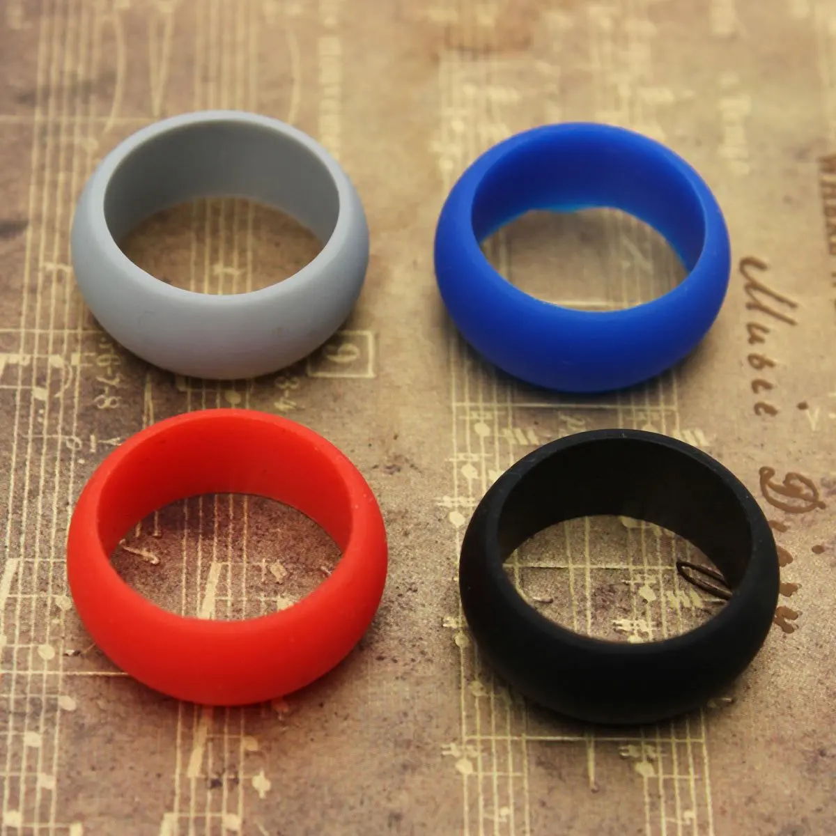 Hot Selling Ring Flexible Hypoallergenic Silicone Rubber 4 Colors ...