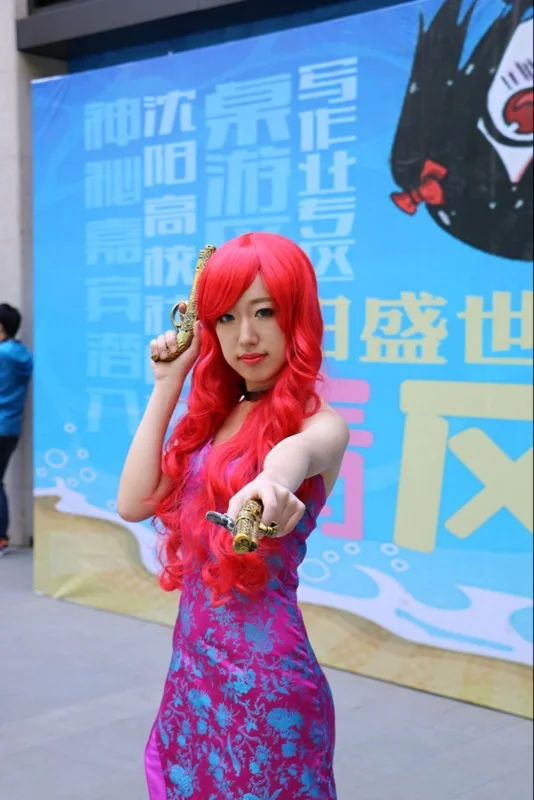 Secret Agent Miss Fortune Cosplay
