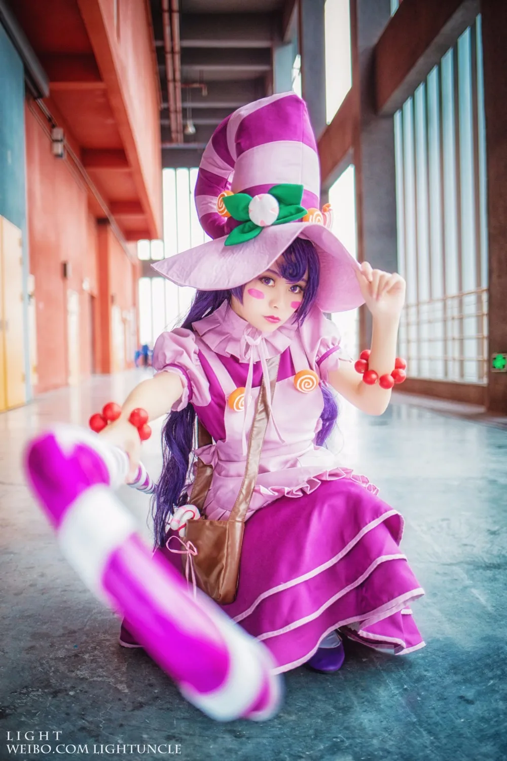 Hot Sorceress Cosplay
