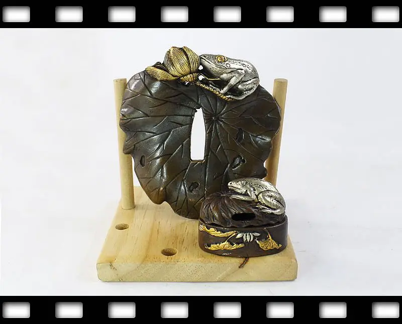 TFK030-SAMURAI-KATANA-FROG-AND-LOTUS-TSUBA-FUCHI-KASHIRA-KATANA ...