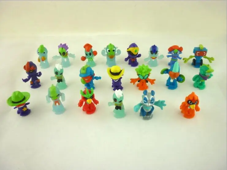 50pcs/lot Q version mini 2.5cm alien toys for kids, Present for boys ...