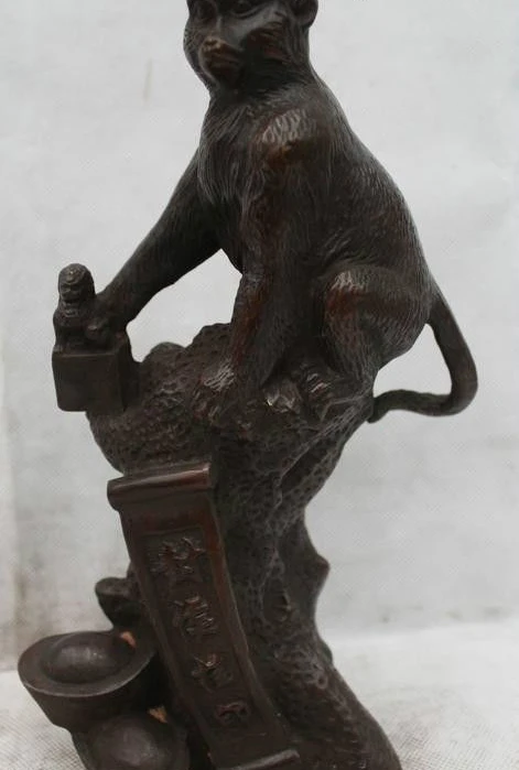 10"China Chinese Folk Bronze Lucky Lifelike Money drawing signet monkey ...