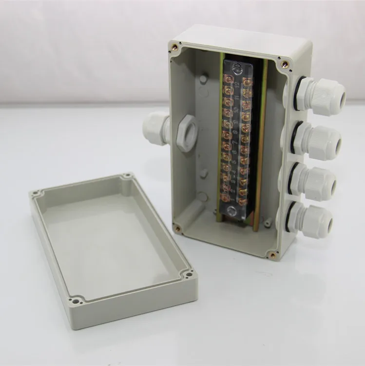 158*90*60mm Waterproof Junction Box With A Terminal Into The Four Sub ...