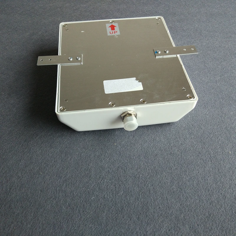 902-928Mhz Uhf Rfid 8Dbi Kör Alakú Polarizációs Antennák 4 Porthoz ...