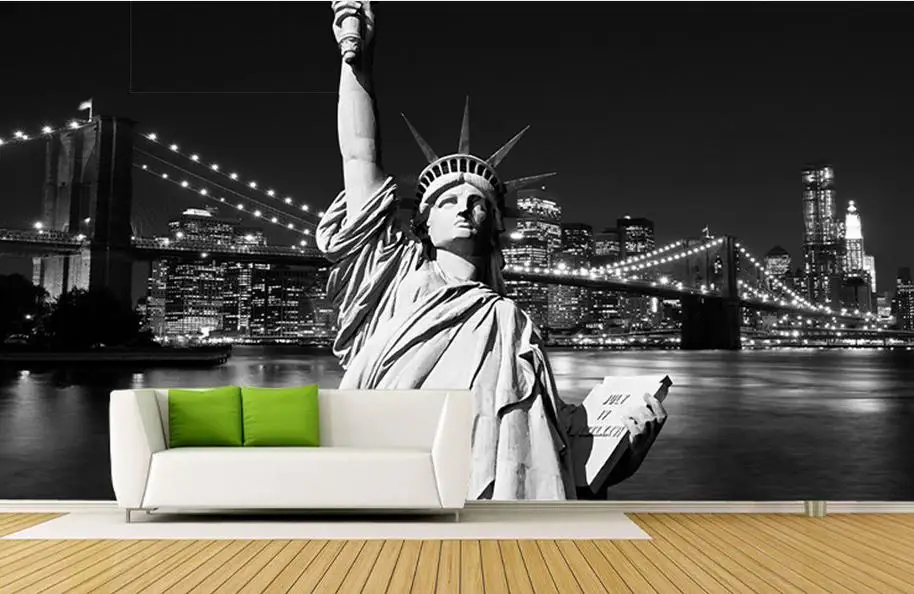 Statue Of Liberty At Night Wallpaper