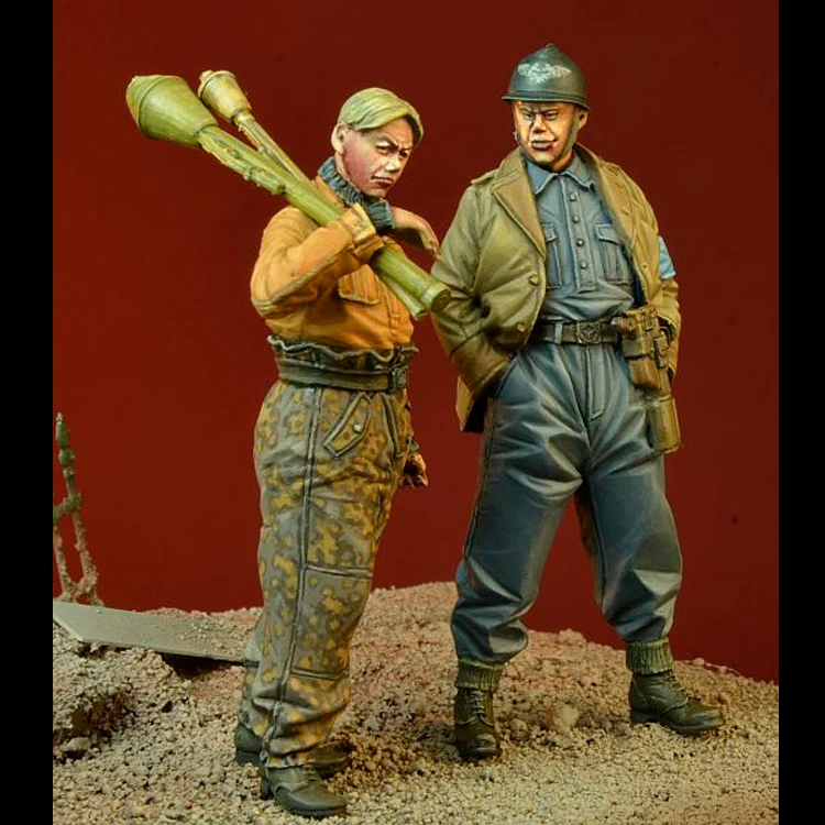 Aliexpress.com : Buy 1/ 35 resin model figures WW2 soldiers kit (2pcs ...
