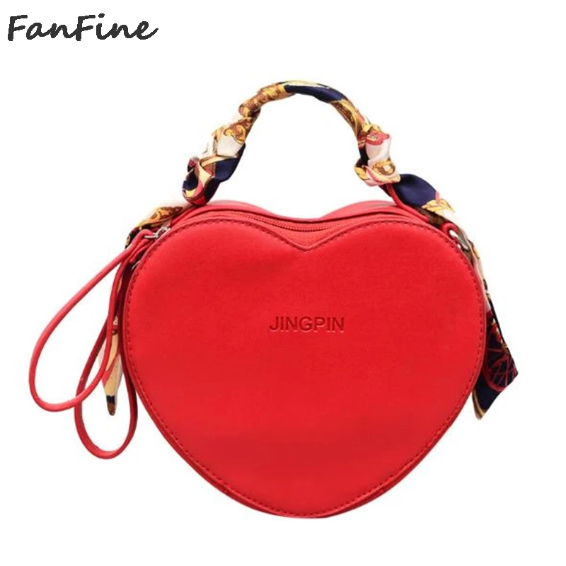 Heart Shaped Crossbody Bag | semashow.com