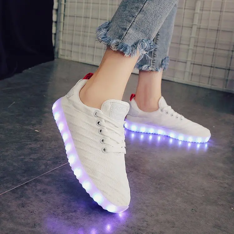 2017 Autumn 7 Colors Flashing Women Sneakers LED Girls Luminous ...