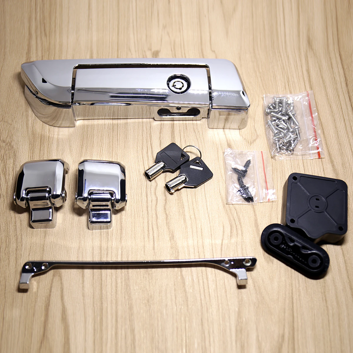 Chrome Tour Pack Trunk Lid Latches With Tether For Harley Touring ...