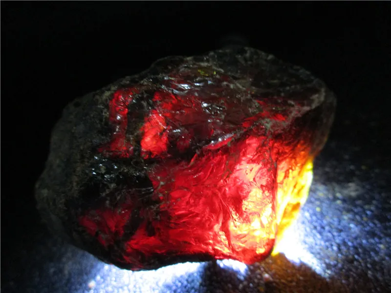 Aliexpress.com : Buy Natural Red Blood Amber Minerals Stones Perot ...