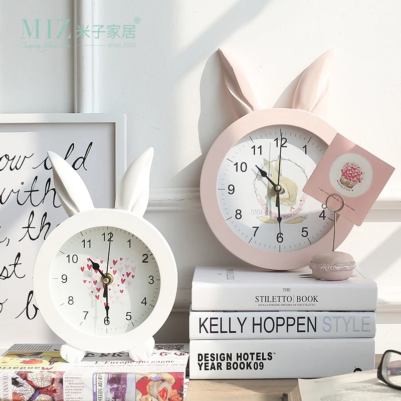 Rabbit Ear Wooden Quartz Clock