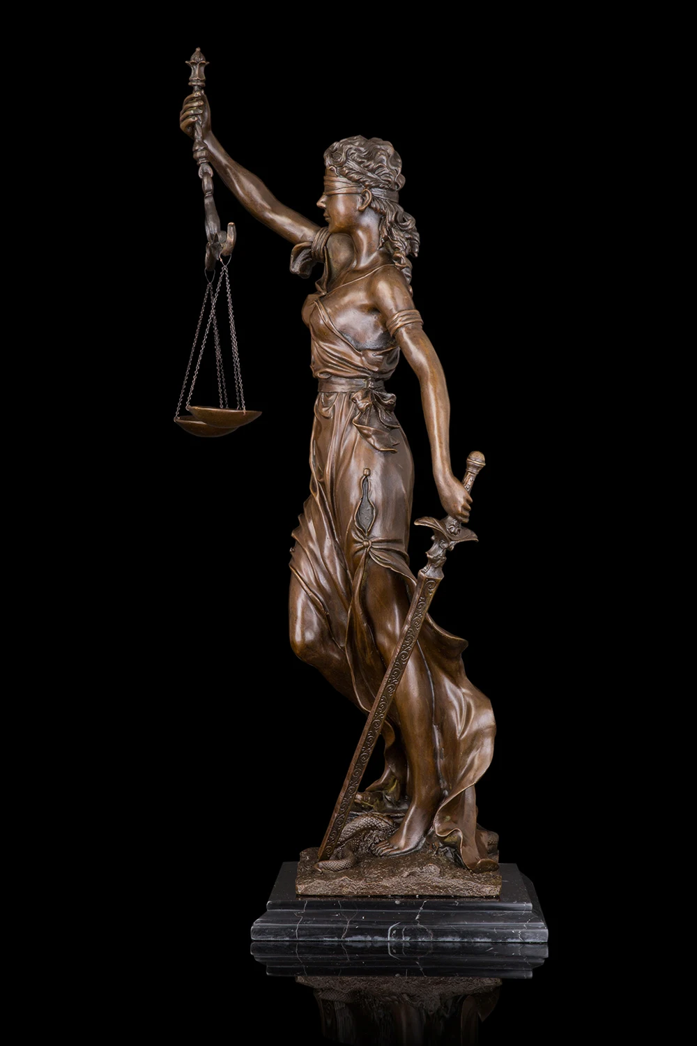 Wo was figure statues sculpture for home art of "justice goddess" in ...