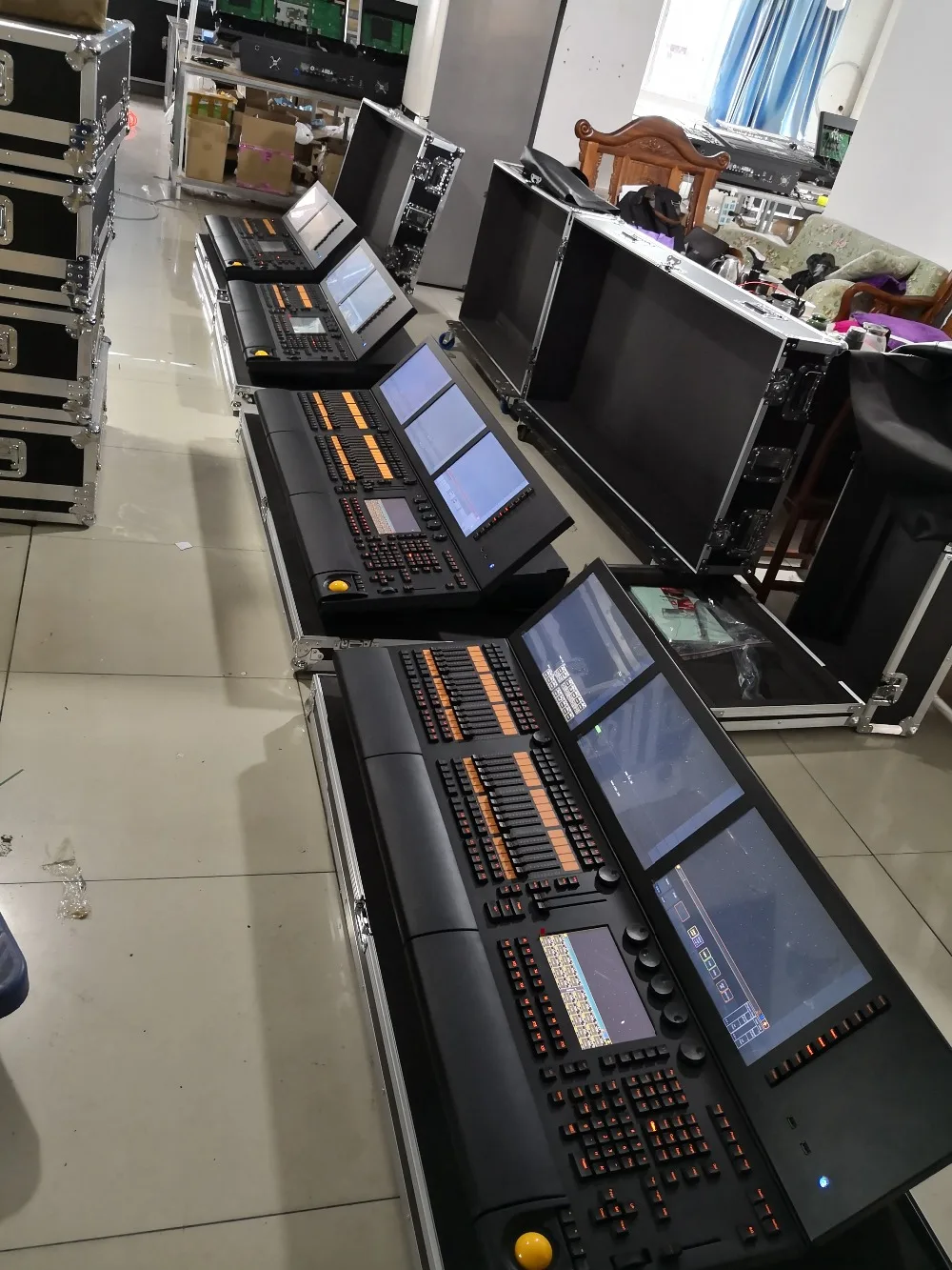 High quality ma dmx stage light controller 3x15.4inch touch screen ...