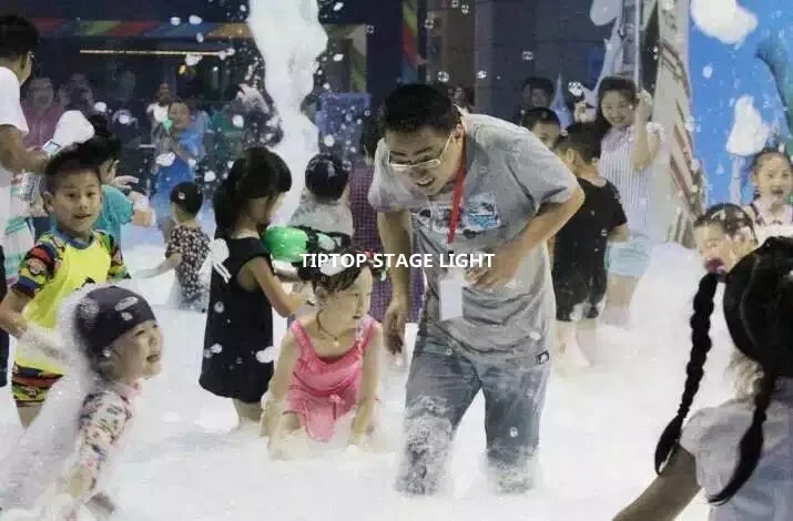 1200W Hanging Foam Machine | Tiptoplight