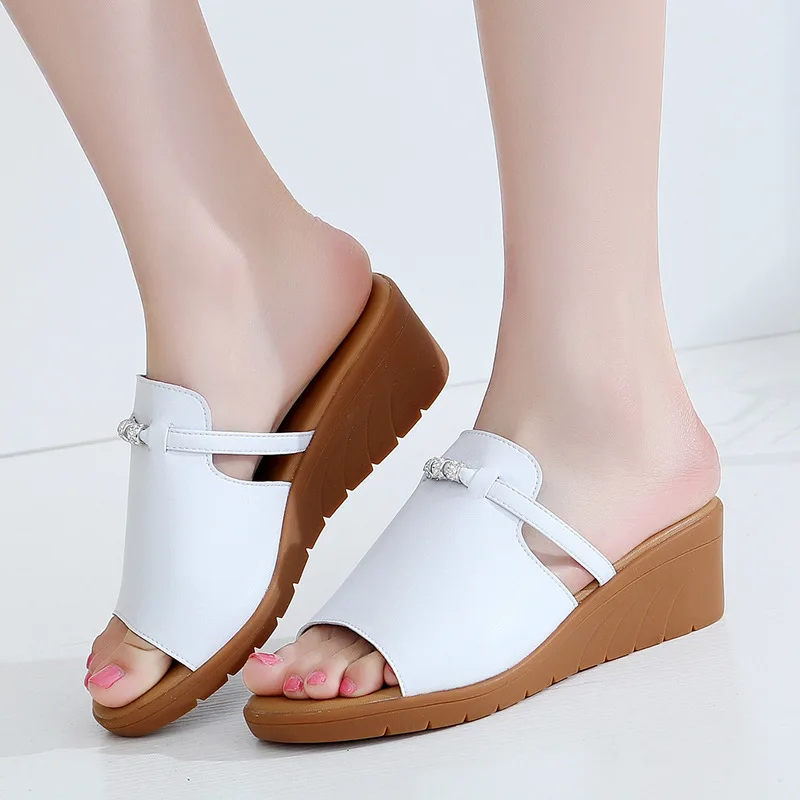 Verão chinelos palavra sandálias de couro Coreano mulheres no exterior ...