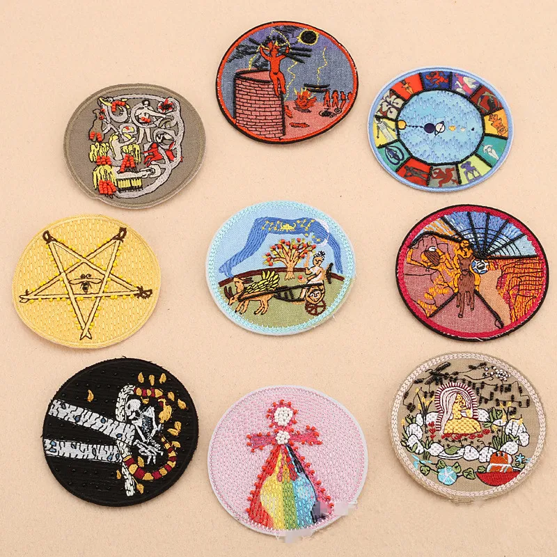 1 Pcs Cartoon Embroidered Patches Small Sewing Human Embroidery Patch ...