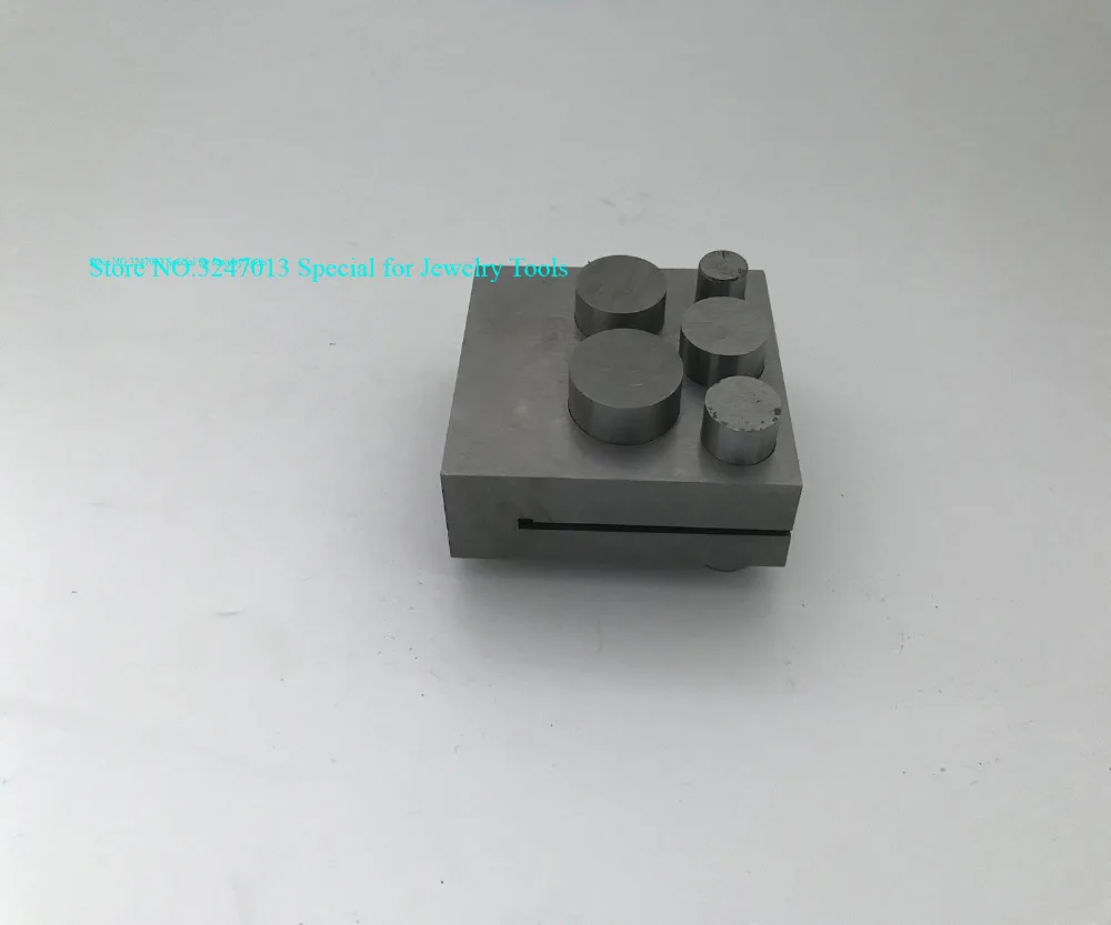 Keyhole Punch And Die