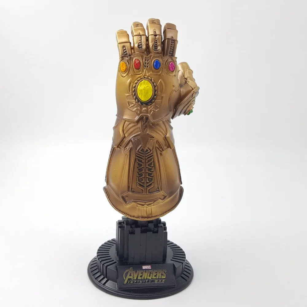 Avengers Infinity War Thanos Infinity Gauntlet Action Figures Resin ...