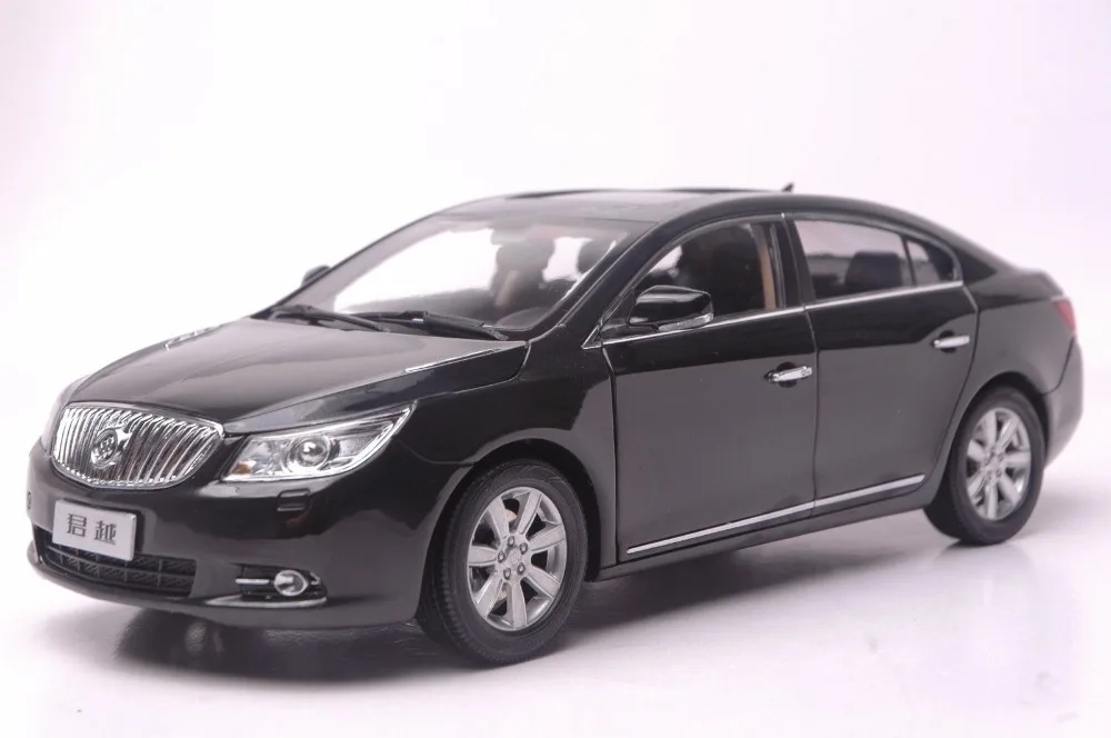 1:18 Diecast Model for Buick Lacrosse Black Classic Sedan Alloy Toy Car ...