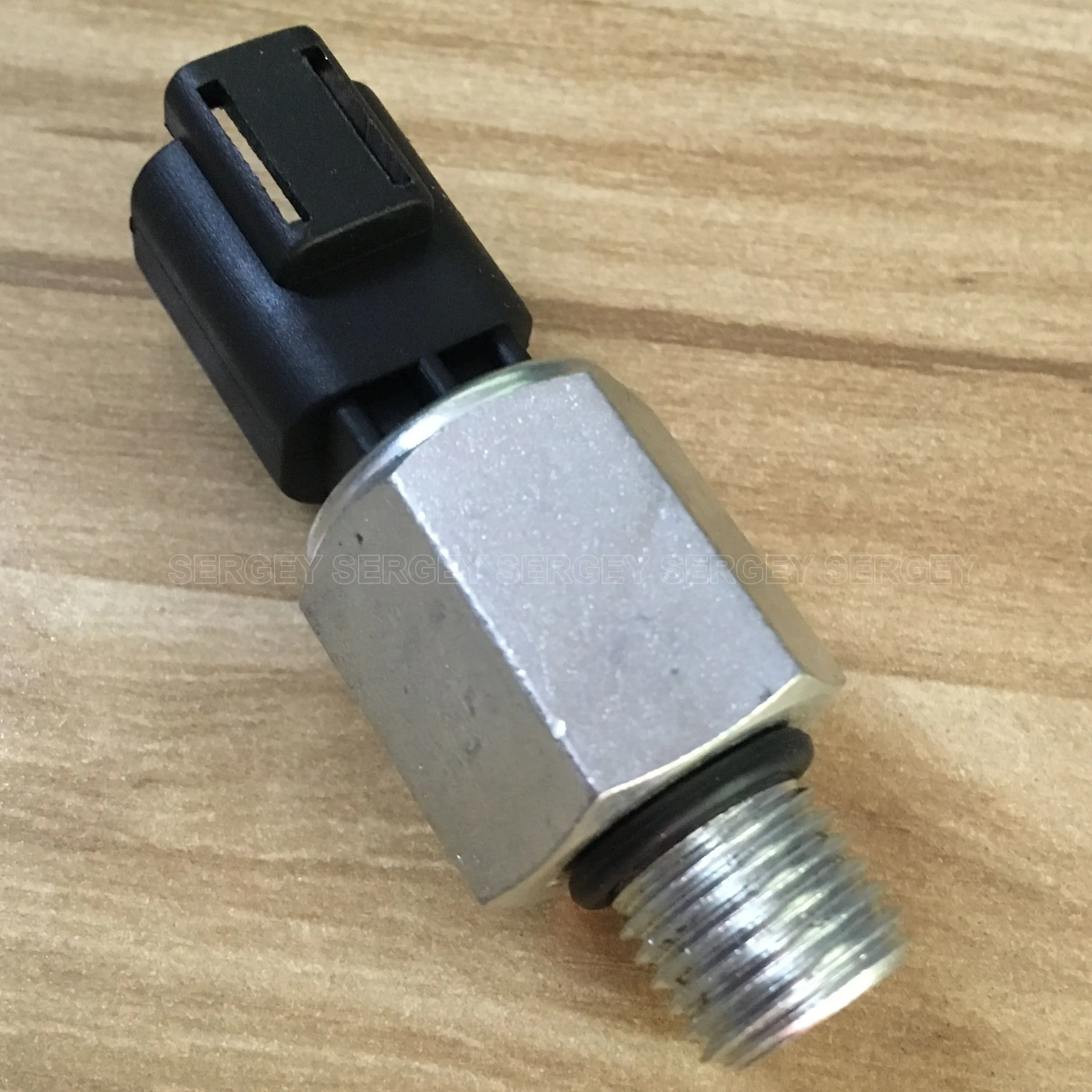 Sensor de interruptor de presión de aceite de alta calidad, OEM 3969395 ...