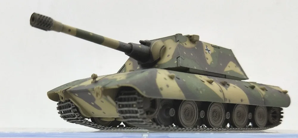 German 1:72 E100 super heavy tank model 72093 Collection model