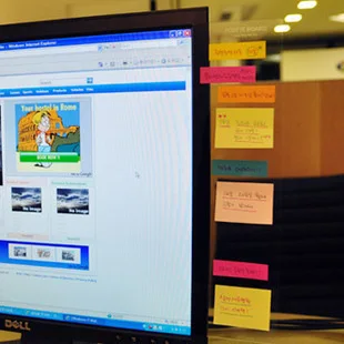 PC Monitor Screen Post it board message board Card Photo Sticky Notes ...