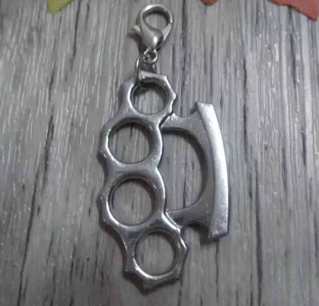 32-19MM-50P-Fashion-Charm-Lobster-Clasp-Brass-Knuckle-Dusters-Pendant ...