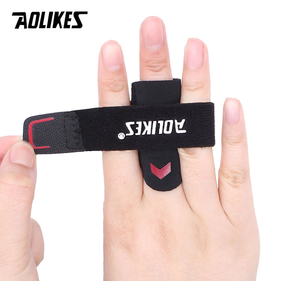 Aolikes 1pcs Sports Finger Splint Guard Finger Protector Sleeve Support ...