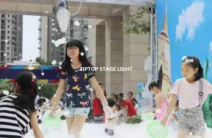 1200W Hanging Foam Machine | Tiptoplight