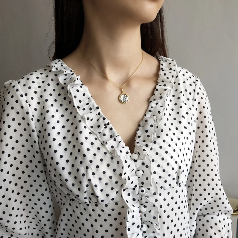 double sided figure pendant necklace Two-tone vintage Portrait creative ...