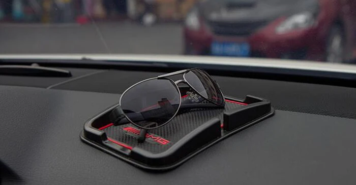 Mercedes-AMG Gadget Holder
