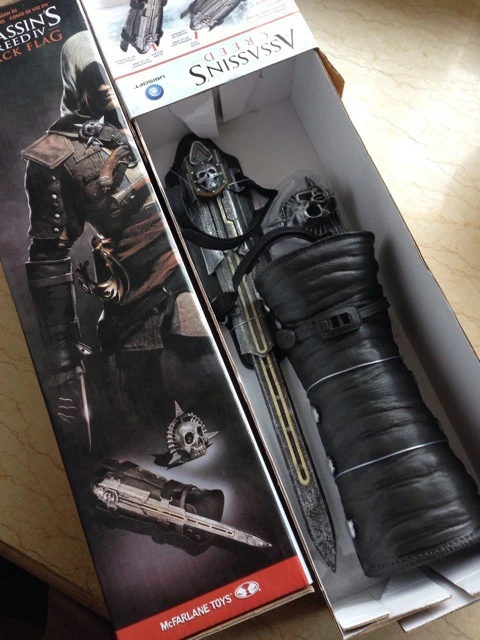 Assassins Creed 4 Edward Kenway Hidden Blade