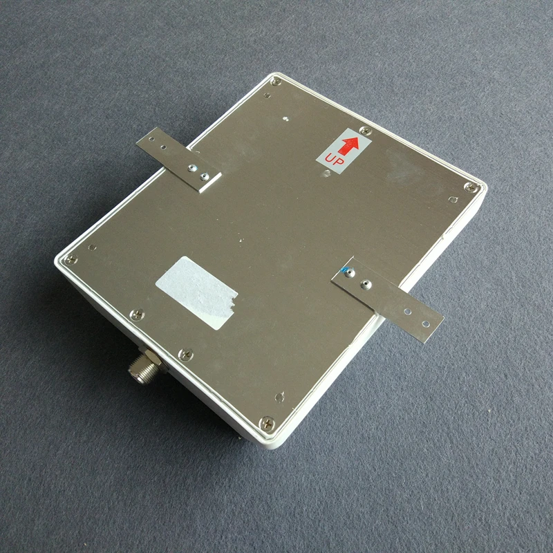 902-928Mhz Uhf Rfid 8Dbi Kör Alakú Polarizációs Antennák 4 Porthoz ...