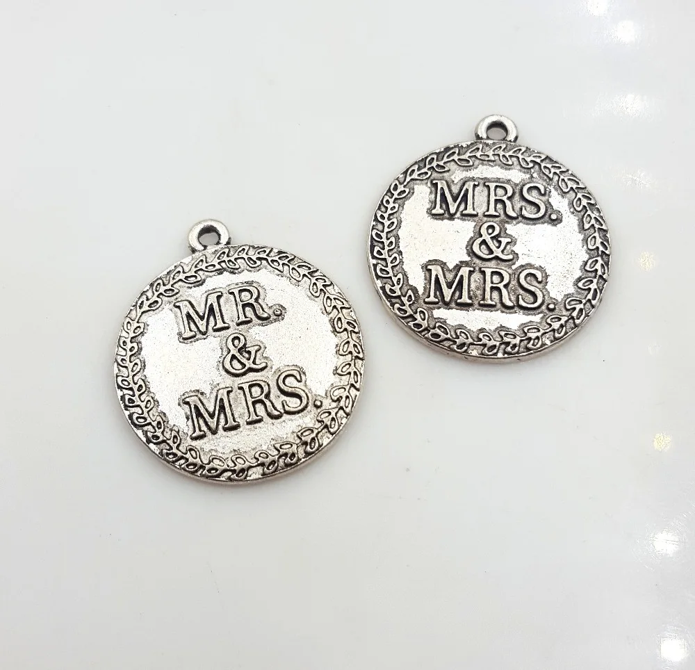 20pcs/lot 25mm ancient silver color alloy metal disc Embossed lettering ...