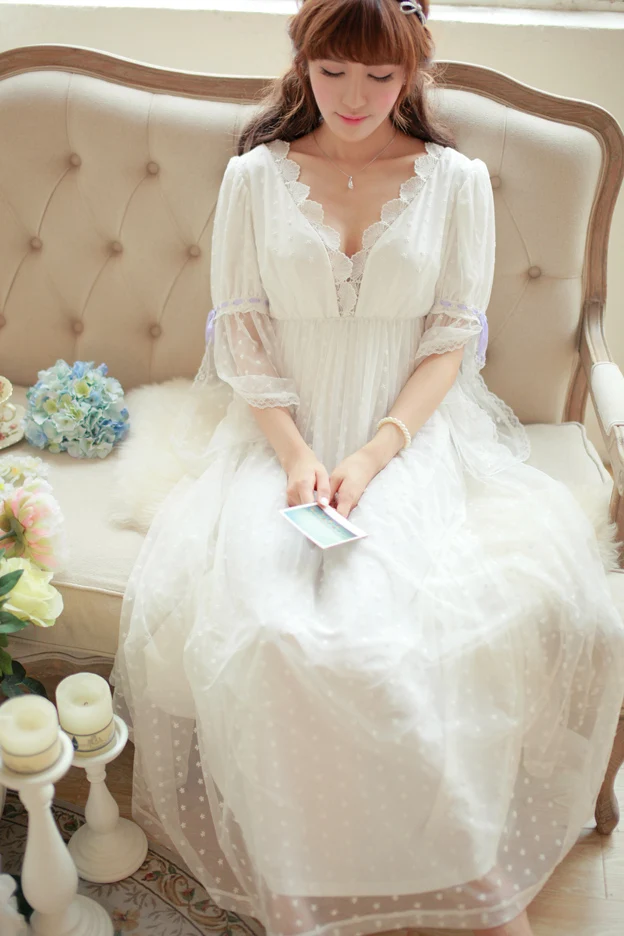 Soft Gauze Lace Vintage Nightgown Elegant Noble Goddess Long Nightdress