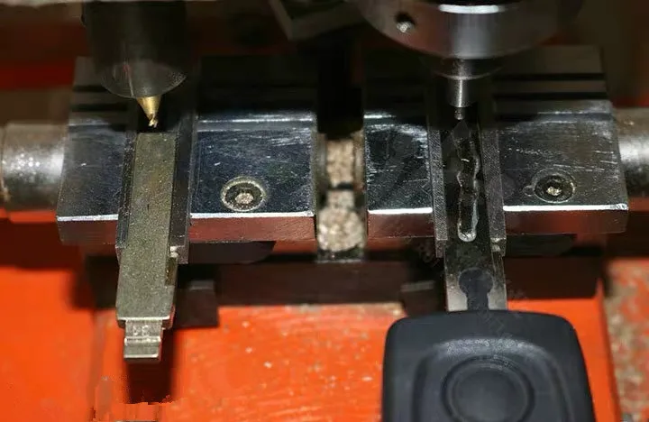 Key Machine Fixture Parts HU66 chuck for 31# 89# 86# key blank cutting ...