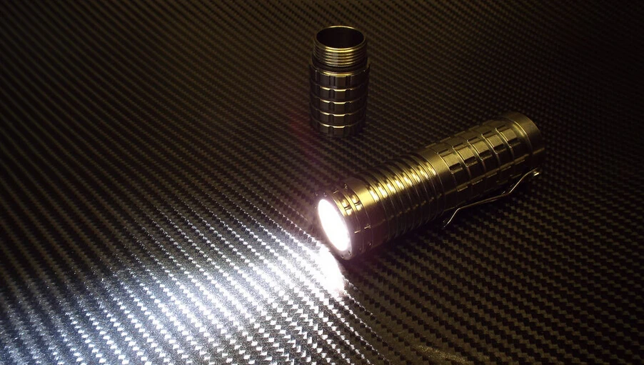 BLF ReyLight Titanium high power EDC Flashlight with 10 Tritium vials ...