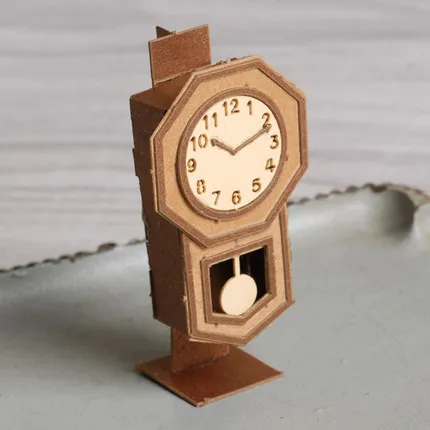 Papercraftsquare Clock