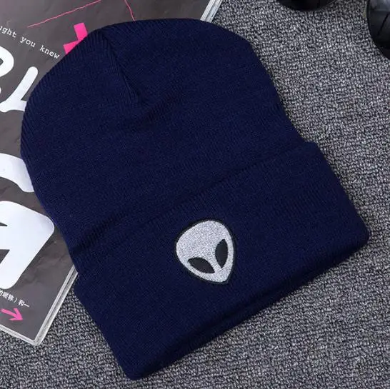 % Aliens UFO Fans Winter Warm Knitted Beanie Outstar Saucer Space E.T ...