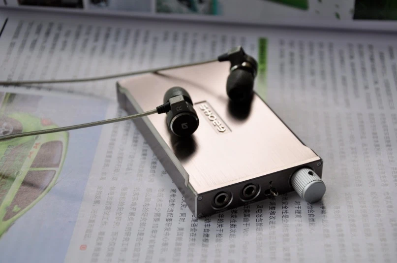 Shozy px-t1 portable tube headphone amplifier